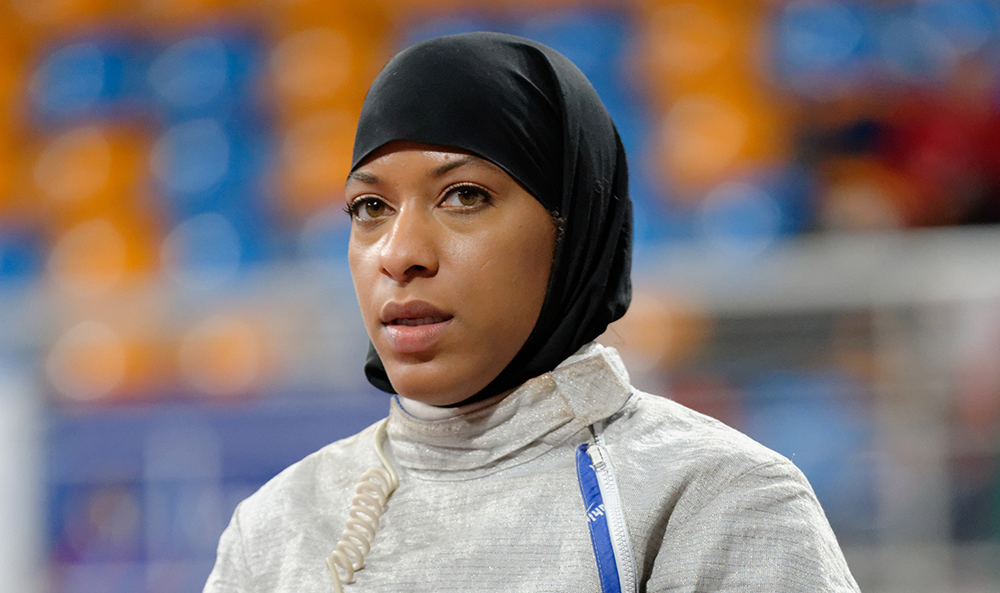 Ibtihaj Muhammad, First US Muslim Athlete with Hijab in 2016 Olympics ...